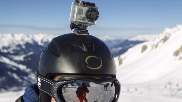 HTC's handheld camera poses challenge to GoPro - BBC News