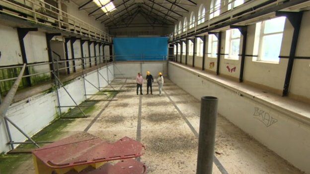 Work starts on Sowerby Bridge community arts centre - BBC News