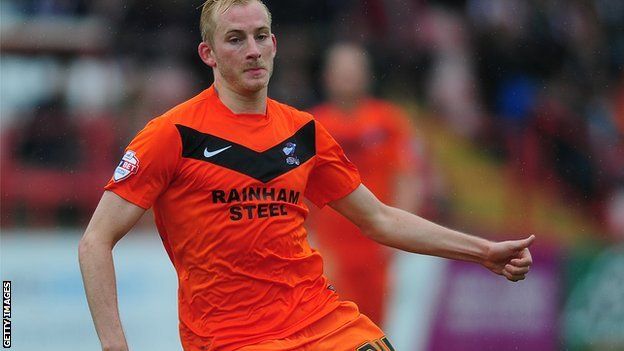 Scunthorpe United's David Syers out for the season - BBC Sport