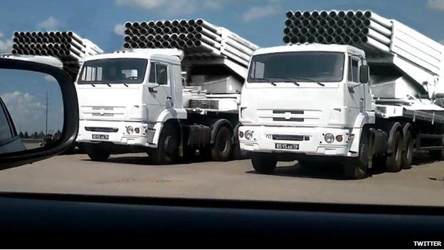 Russian aid convoy prompts suspicion and jokes - BBC News