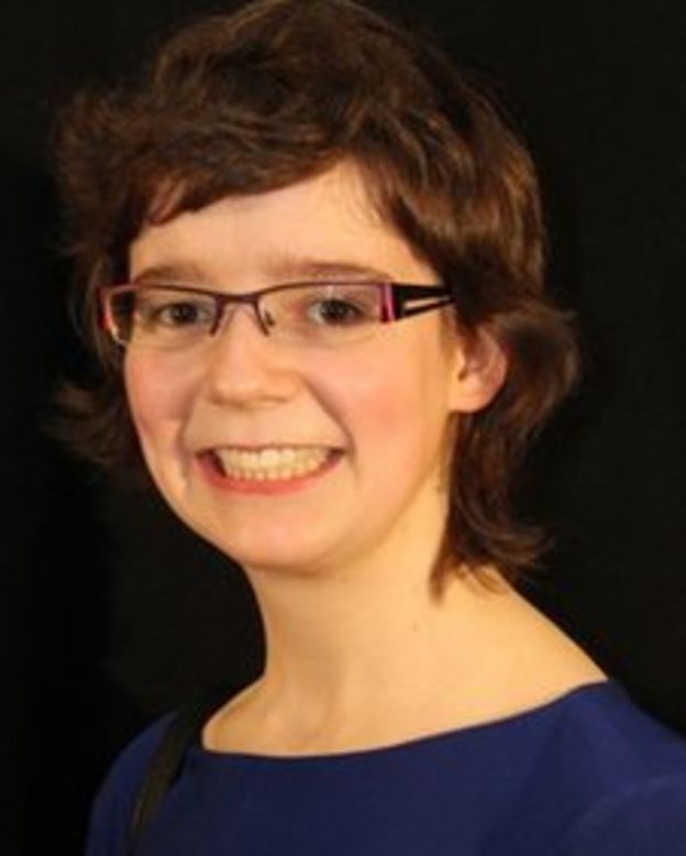 A-level grades edge down, as university places rise - BBC News