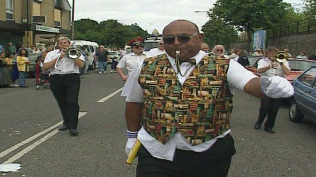 Butetown Carnival returns after 16 years - BBC News