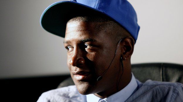 Labrinth suffered anxiety attacks during recent break - BBC News