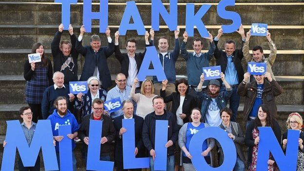 Scottish independence: Yes declaration hits million target - BBC News