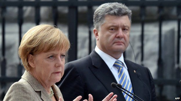 Ukraine conflict: Poroshenko boosts military spending - BBC News