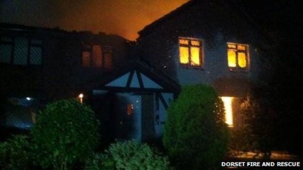 Firefighters battle Poole house blaze - BBC News