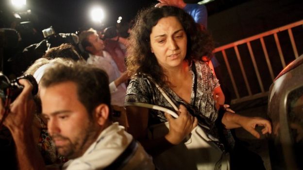 Brain tumour boy Ashya King free of cancer, parents say - BBC News