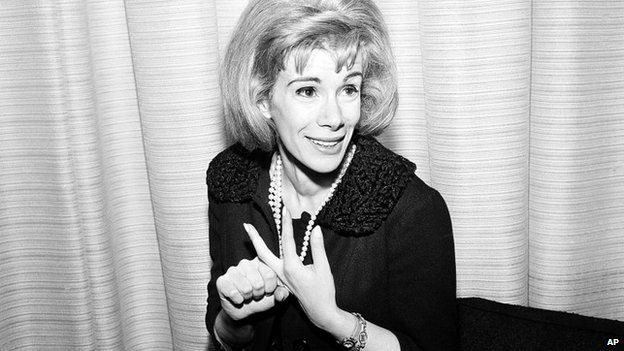 Comedian Joan Rivers dies aged 81 - BBC News