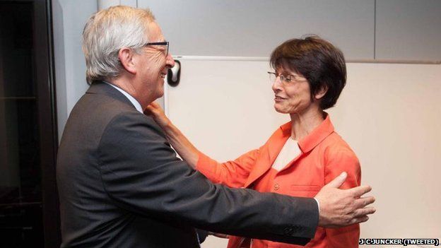 EU's Juncker gets full European Commission team ready - BBC News