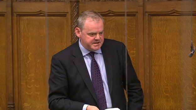 Tory MP Guto Bebb apologises over bullying website claim - BBC News