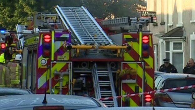 Investigation after man dies in house fire in Neath - BBC News