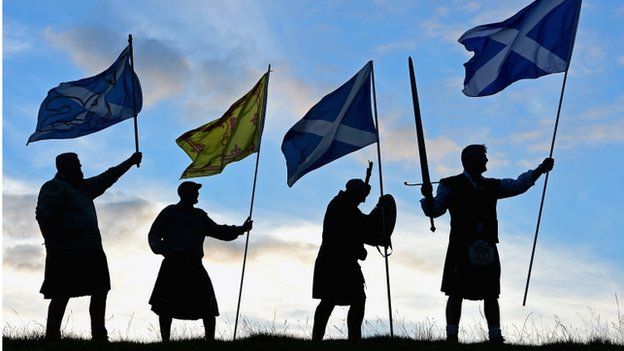 Scottish independence: Salmond and Cameron offer rival visions - BBC News