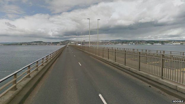 Man who drove wrong way over Tay Road Bridge reported - BBC News