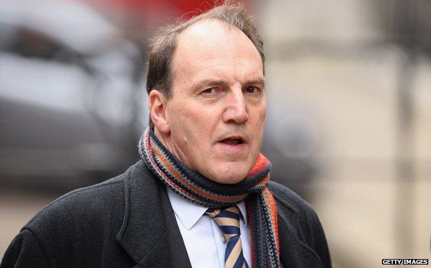 Simon Hughes spells out his pre-election FOI plans - BBC News