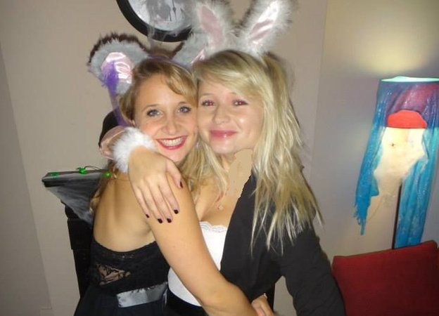 Thai beach victim Hannah Witheridge 'irreplaceable' says friend - BBC News