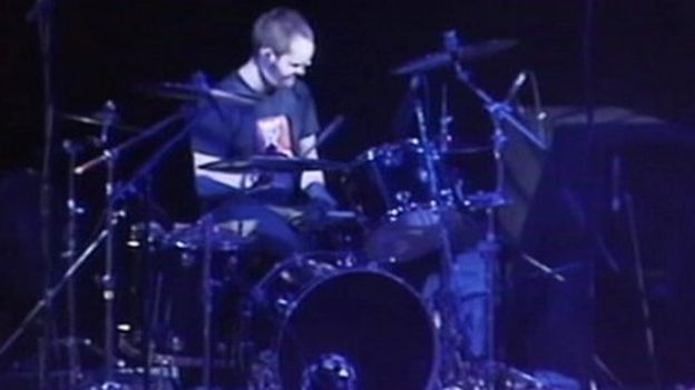 Ash drummer Rick McMurray: From Indie to independence - BBC News