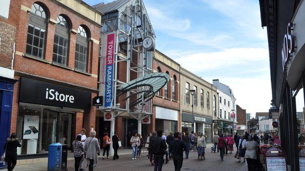 £4m plans for Ipswich's Tower Ramparts backed by council - BBC News