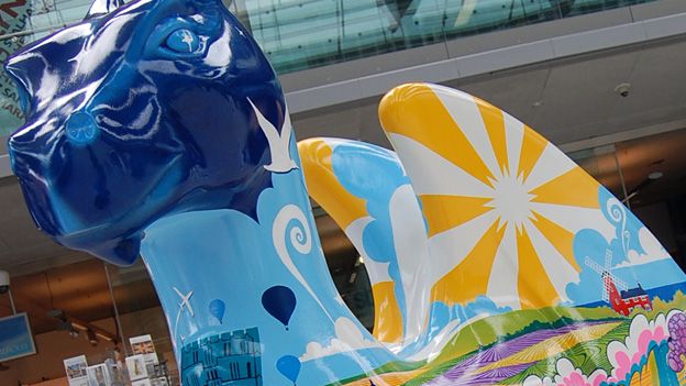 Go Go Dragon statues revealed ahead of 2015 art trail - BBC News