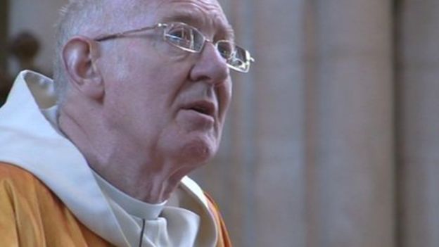 Former Bishop of Winchester Michael Scott-Joynt dies aged 71 - BBC News