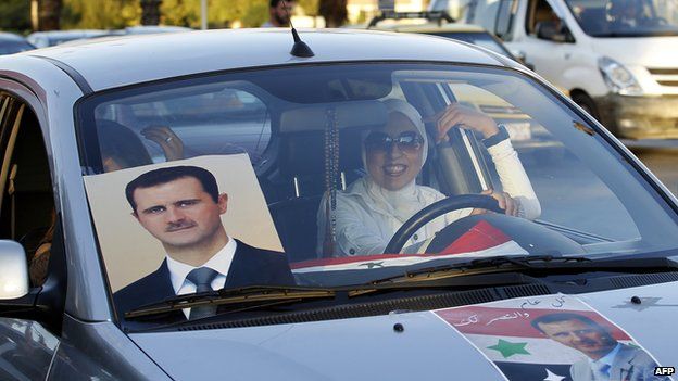 Syria: Assad loyalists concerned by rise of paramilitaries - BBC News
