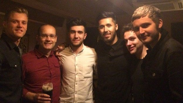 Friends from Northampton explain why they 'pre-load' - BBC News