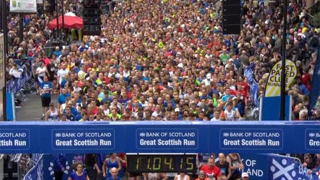 Thousands join Great Scottish Run in Glasgow - BBC News