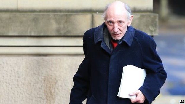 Ray Teret 'promised girl fame' before alleged rape - BBC News