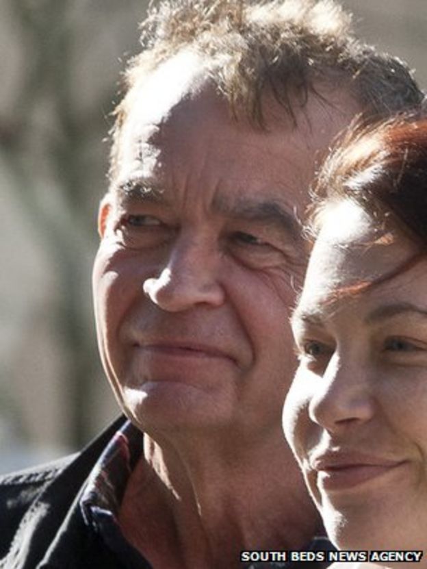 Roofer Tony Broadbent cleared of son's manslaughter - BBC News