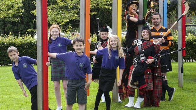 Gaelic's Royal National Mod to start in Inverness - BBC News