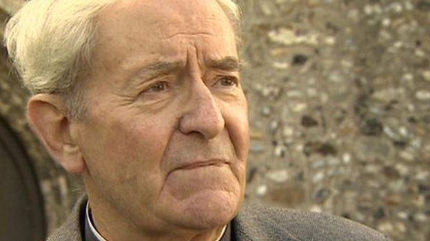 Hannah Witheridge: Hemsby funeral for Thai murder victim - BBC News