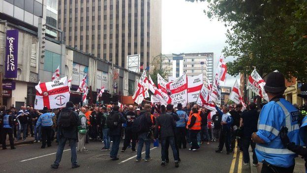 Hundreds at two rival protests in Birmingham - BBC News