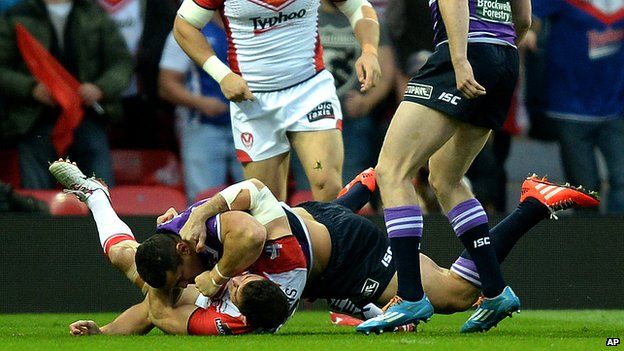 Newsbeat's look at sport's most memorable red cards - BBC News