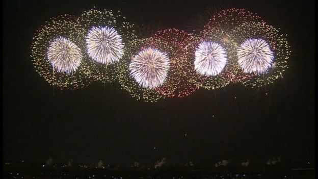 Fantastic firework displays from around the world - BBC Newsround
