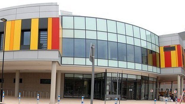 Stafford Hospital: New trust to run renamed hospital - BBC News