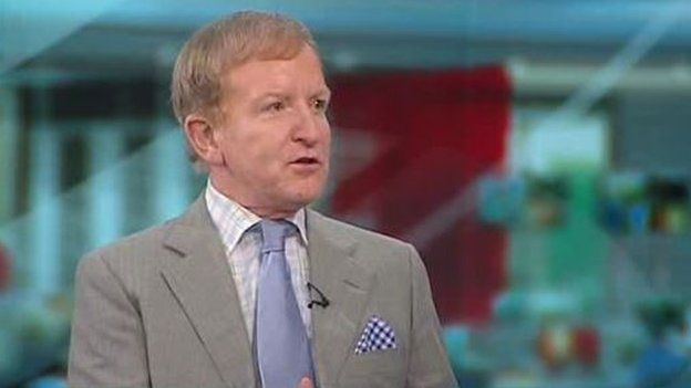 Simon Warr sex abuse trial: Suffolk teacher denies indecency in showers ...