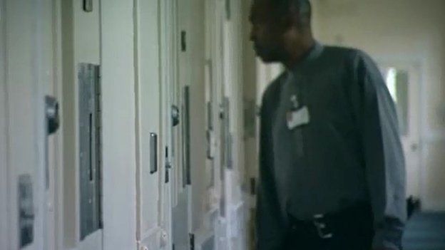 Secure psychiatric hospital officers to strike - BBC News