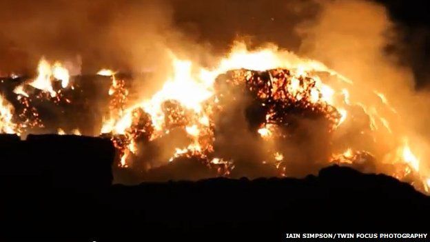 Sleaford straw blaze prompts Lincolnshire Fire and Rescue concerns ...