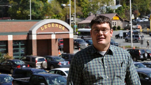 US mid-term elections: North Carolina ballot box battle - BBC News