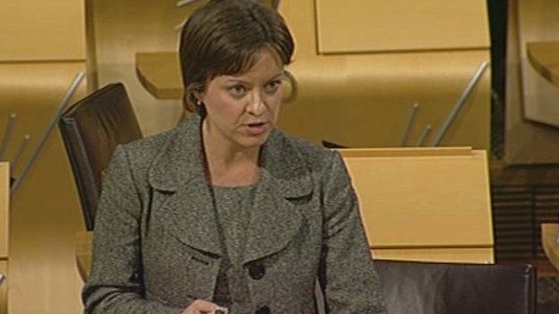 Scottish Labour leadership: Who's in and who's out? - BBC News