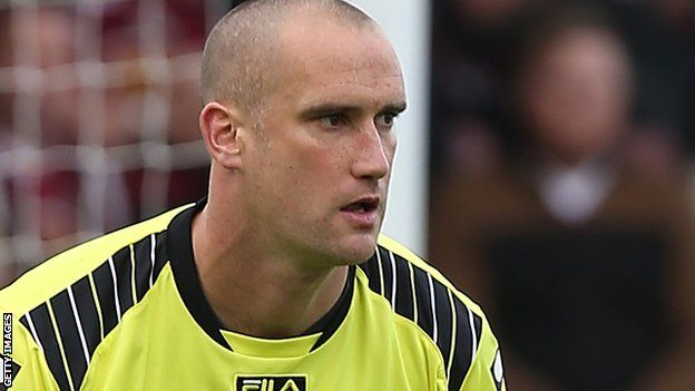 Barry Roche: Morecambe goalkeeper out for the season - BBC Sport