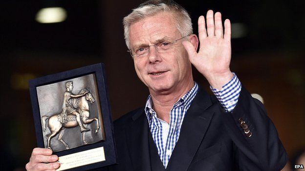 Stephen Daldry film Trash wins Rome Film Festival award - BBC News