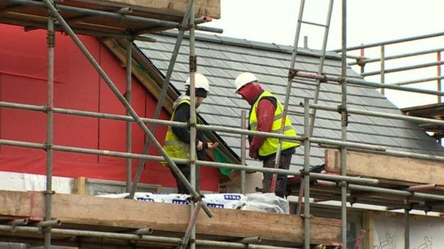 Planning laws 'need to protect Welsh language' - BBC News