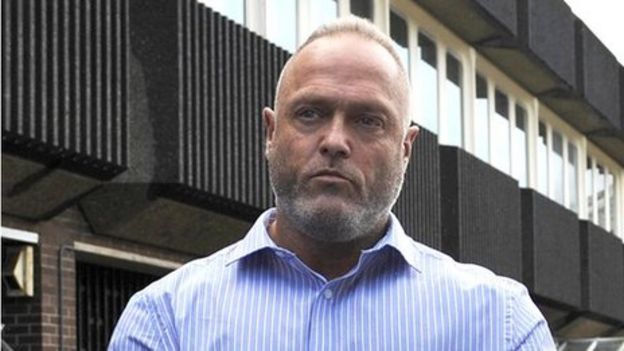 'Disabled' bodybuilder Peter Beddoe jailed for fraud - BBC News