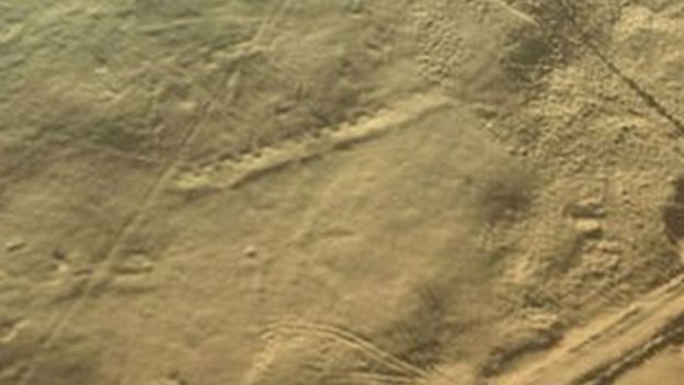 'World War One trench' recreated in Kent woodland - BBC News