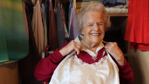 M&S shares rise despite sharp drop in clothing sales - BBC News