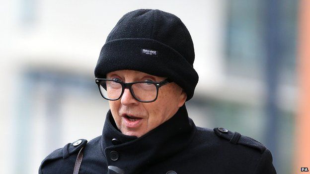 Ray Teret: Rapist followed Jimmy Savile 'like a shadow' - BBC News