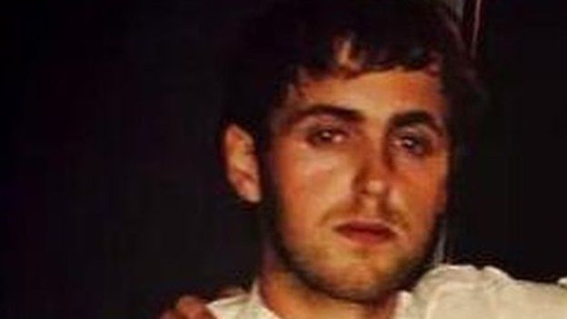 CCTV image of missing Shaun Ritchie released as search continues - BBC News