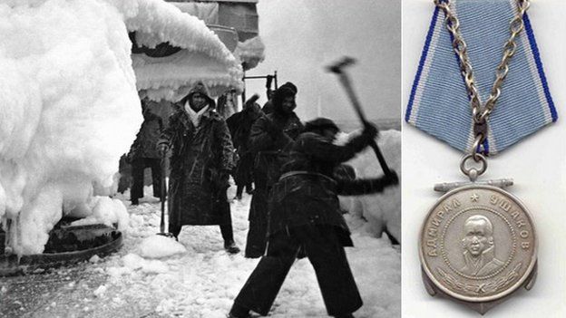 Arctic Convoy medals awarded on the Isle of Wight - BBC News