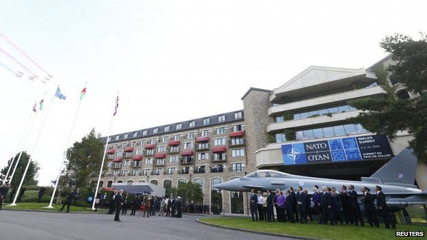 Celtic Manor to host ex-world leaders for summit - BBC News