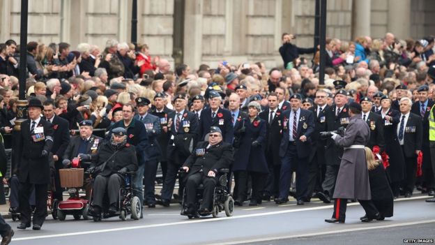 Remembrance Sunday in pictures - BBC News